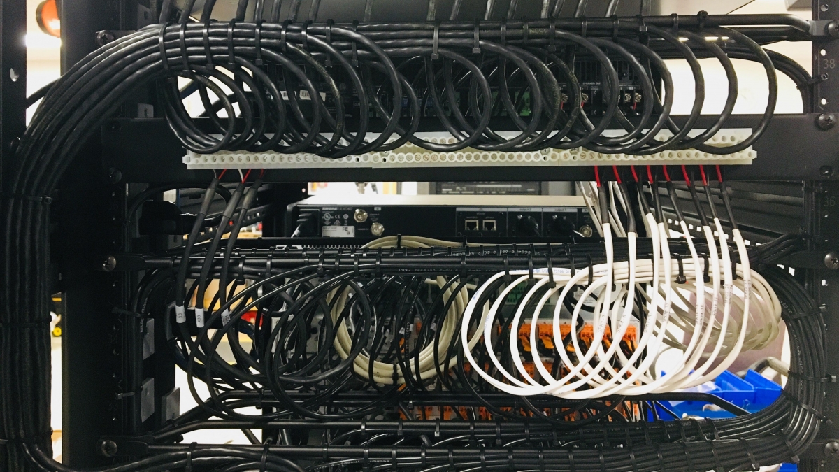 Why An AV Contractor | OfficePlus UAE