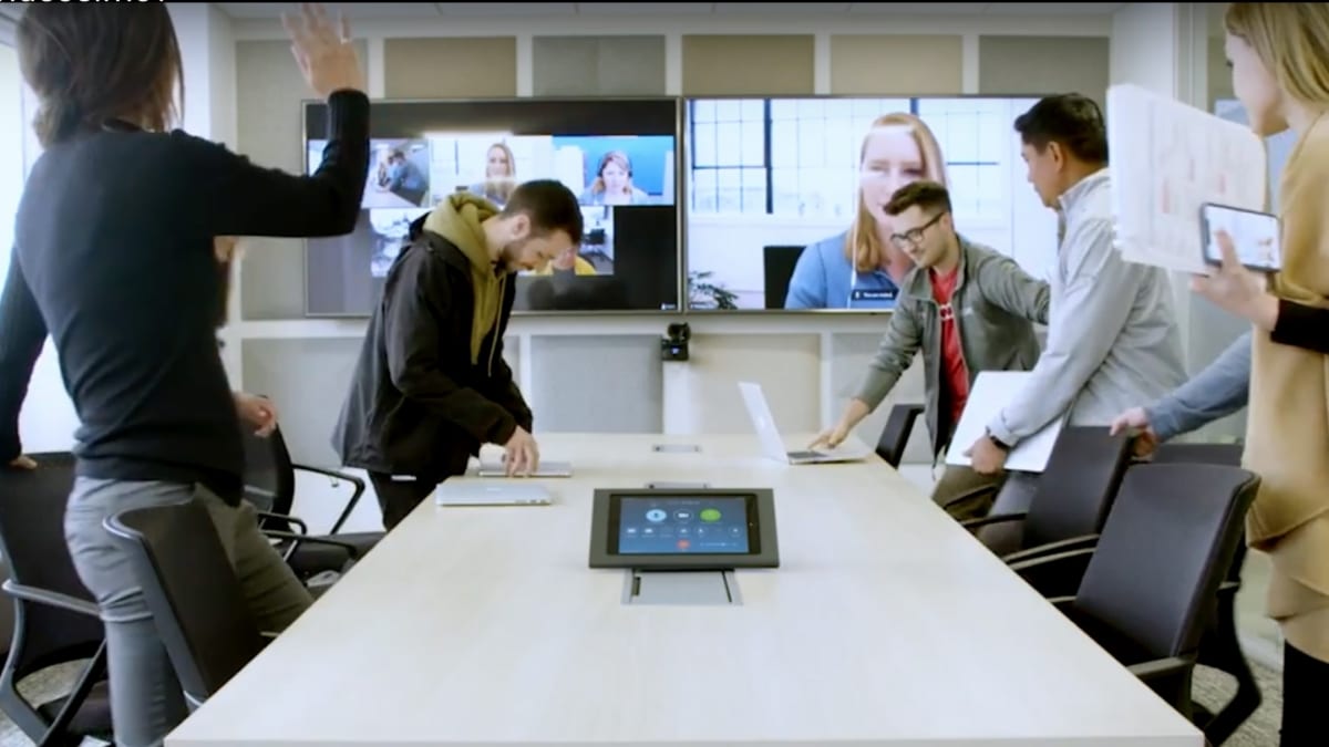 Why Wireless Presentation System | OfficePlus UAE